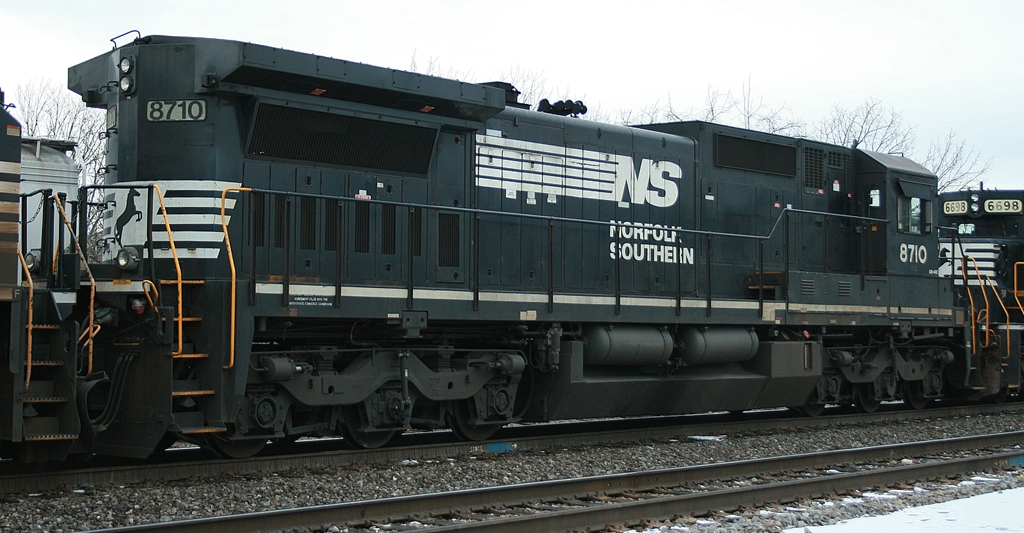 NS 8710